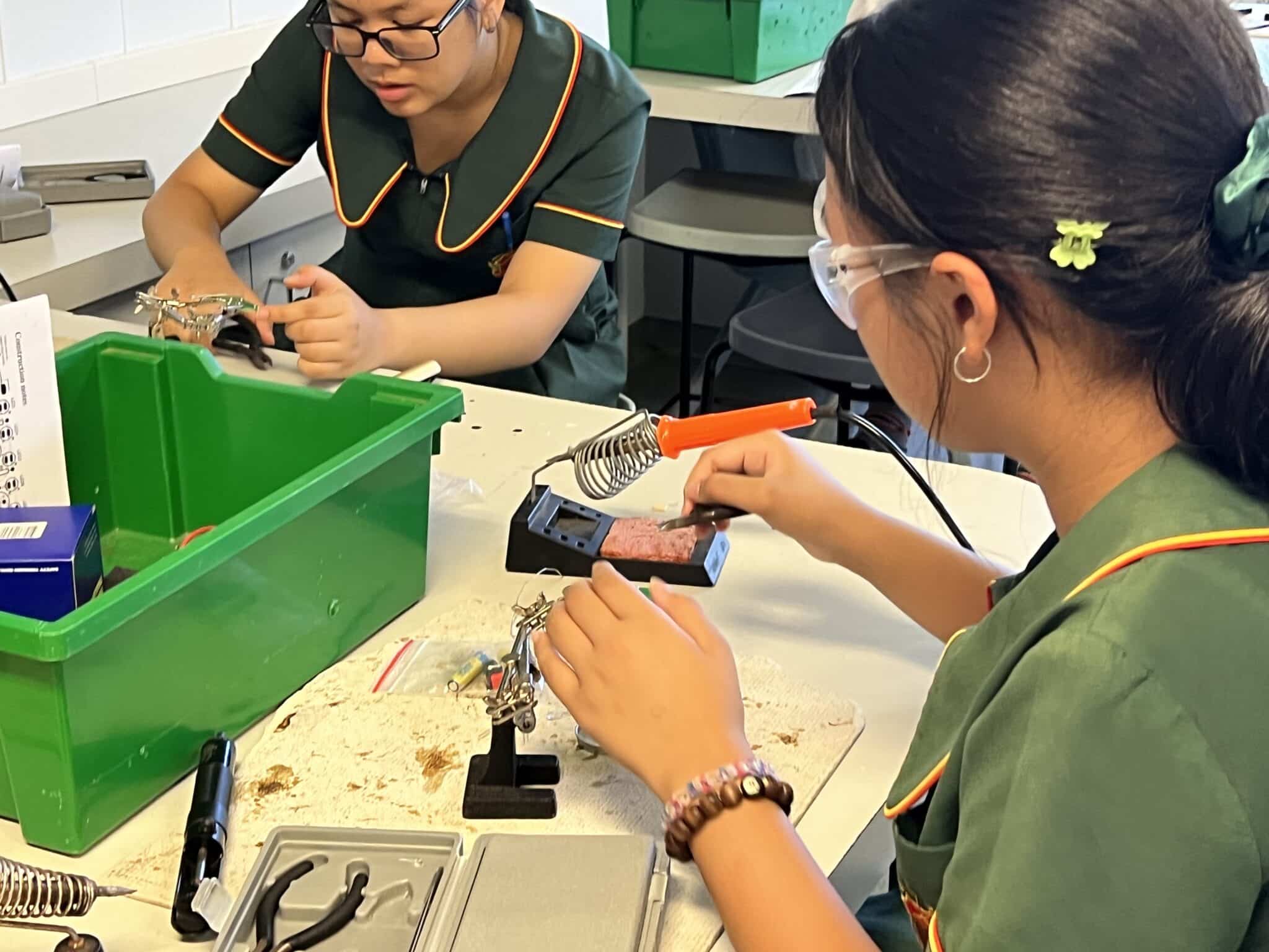 Building Thinking Classrooms - La Salle College